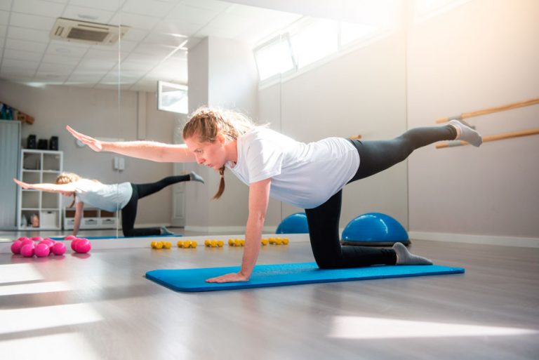 Rehabilitación pilates terapéutico - Vitaudio - Centro Medico Jaen ...